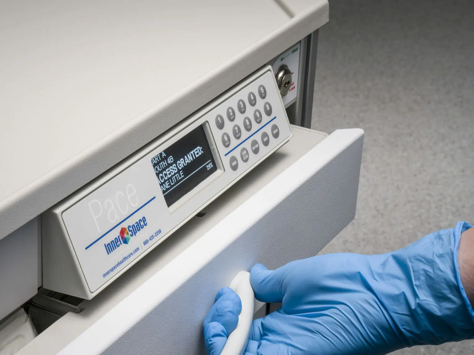 InterConnect Lock | Roam, Pace Carts | InnerSpace Healthcare